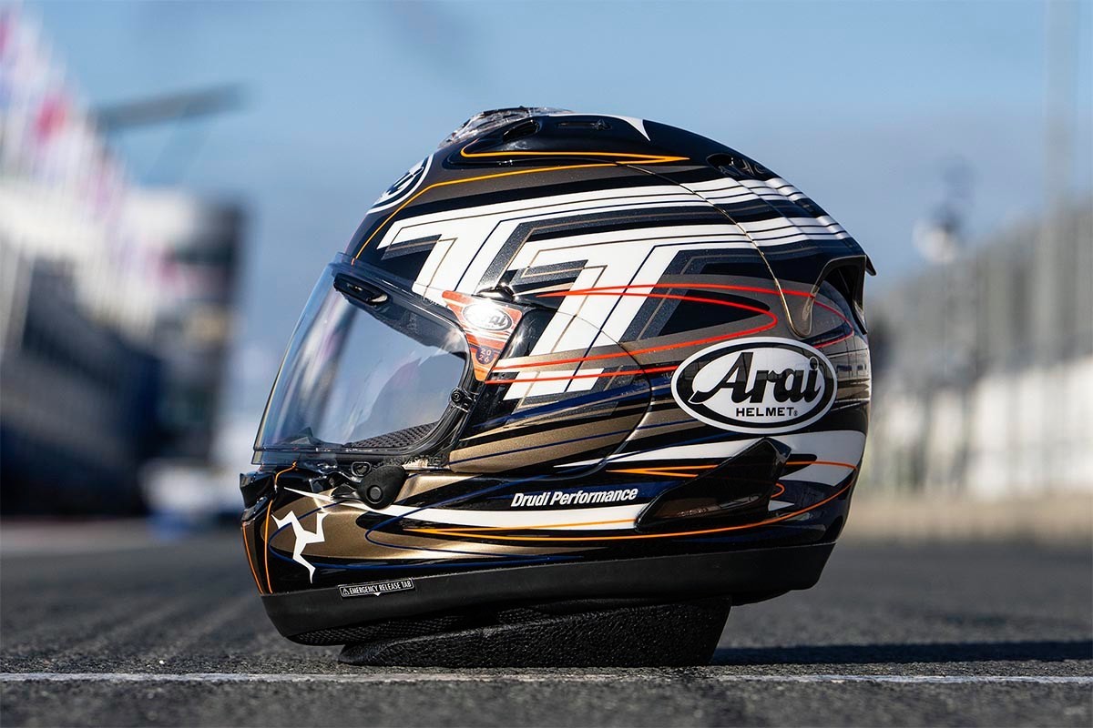Arai porta el espíritu del Tourist Trophy en una nueva edición limitada ...