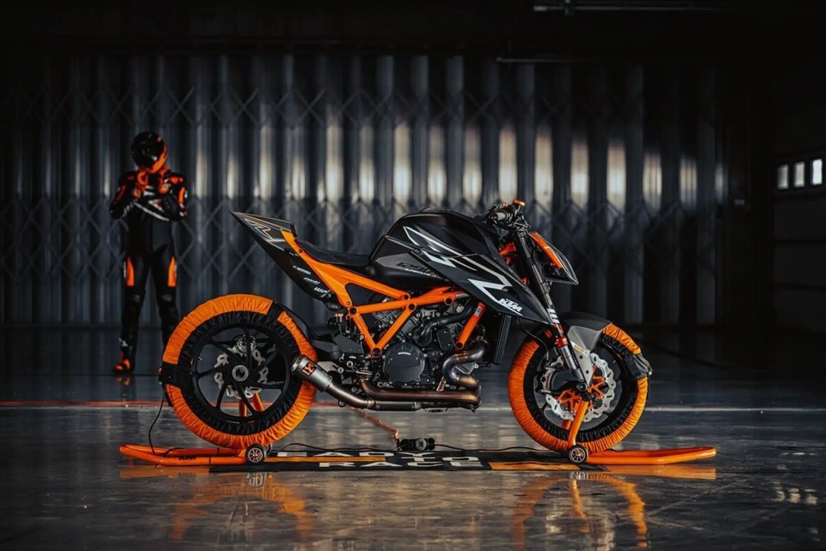 KTM prepara una edición radical de la 1390 Super Duke RR para 2026: más ...